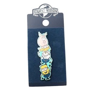 Universal | Other | Universal Studios Despicable Me Minion Stacked Pin ...